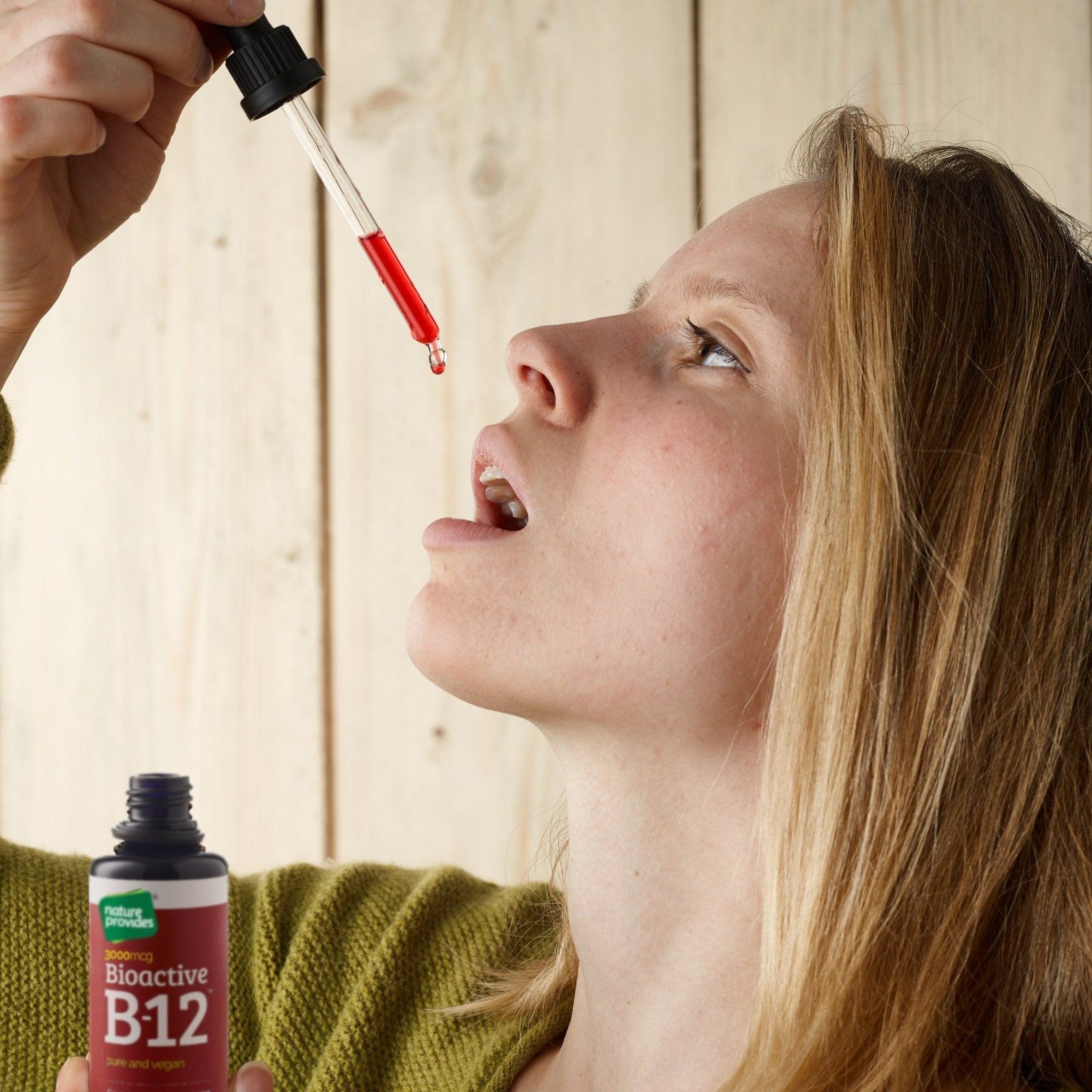 What are the main signs of a B12 deficiency?